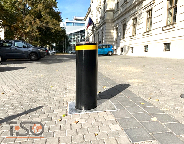 TiSO traffic bollards semi-automatic bollards